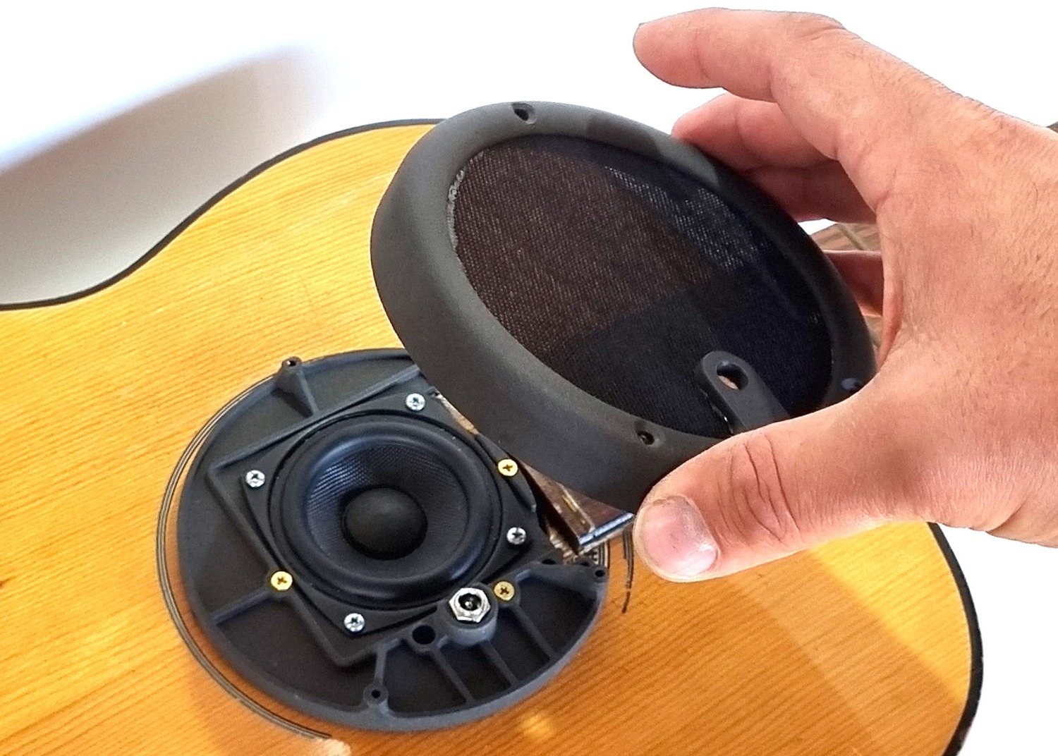 A Circular Solution for Old Guitars | News By Wire